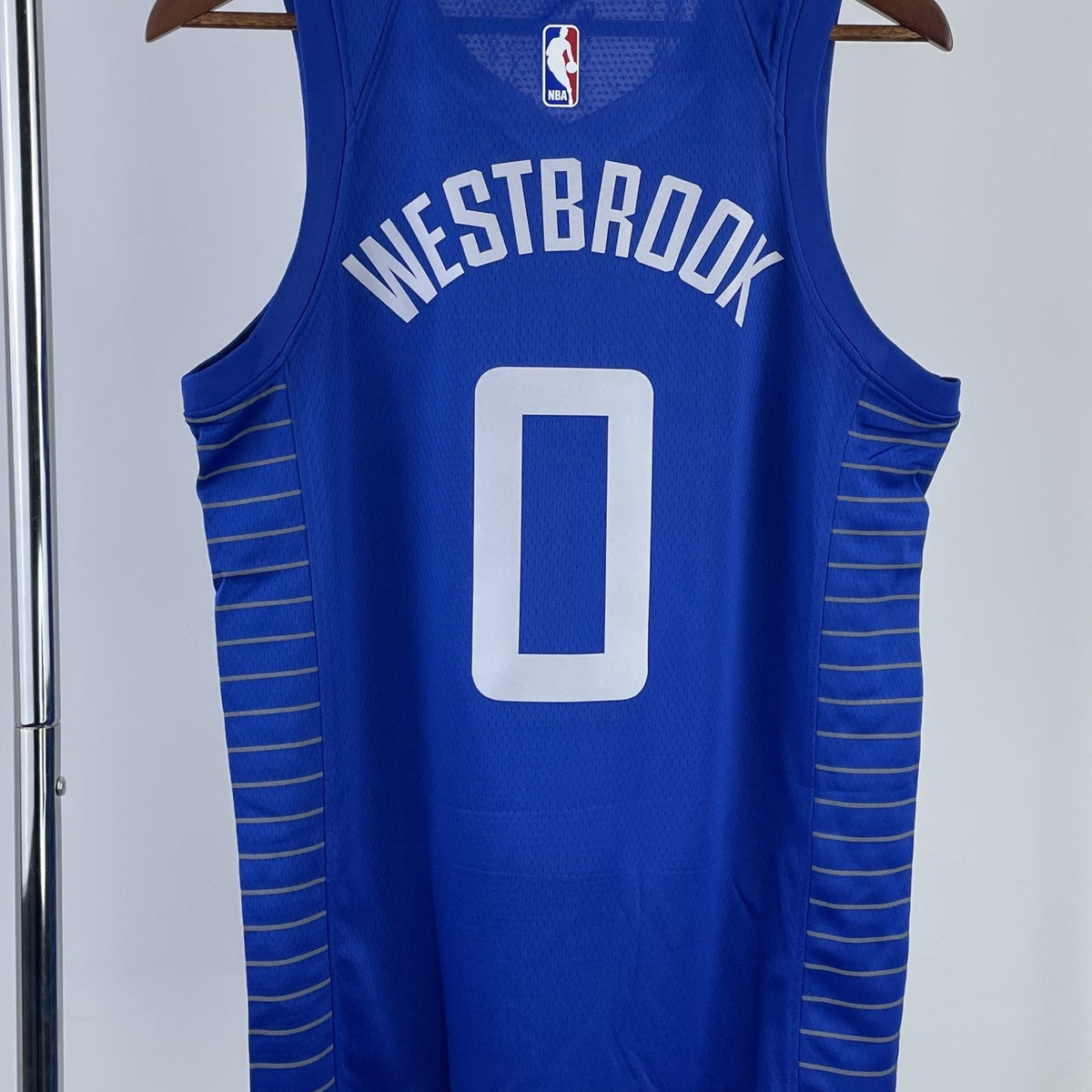 WESTBROOK RUSSELL (LAC) – Jersey Legends